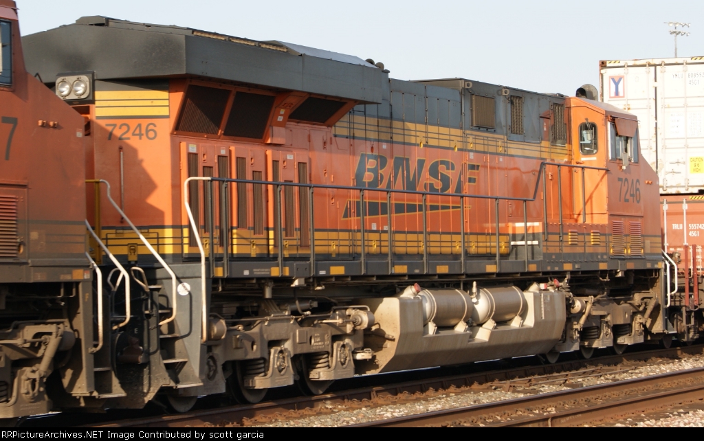 BNSF 7246